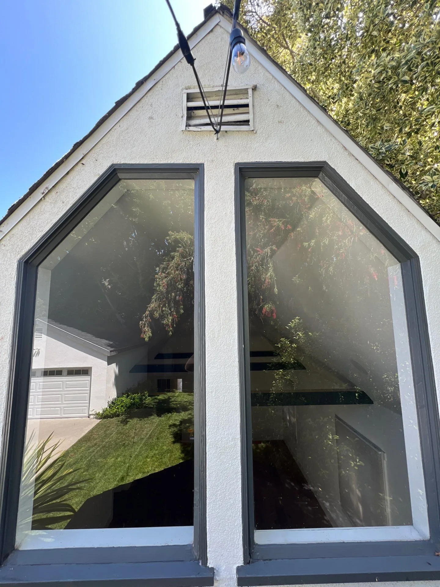 Window Cleaning Beverly Hills CA - Window Wizards
